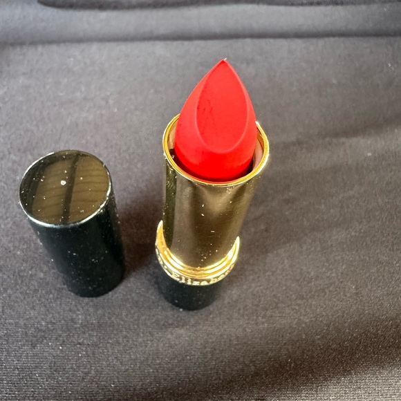 Elizabeth Arden | Makeup | Elizabeth Arden Red Lipstick With Creamy ...